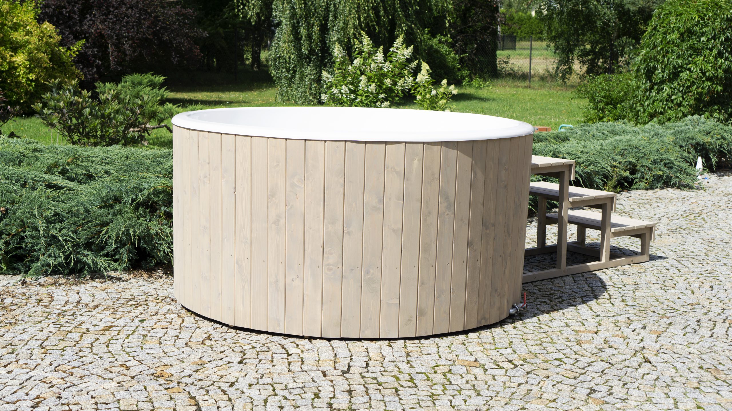 Jacuzzi CIRCLE WATER - balia ogrodowa - LineGarden - sauny ogrodowe ...